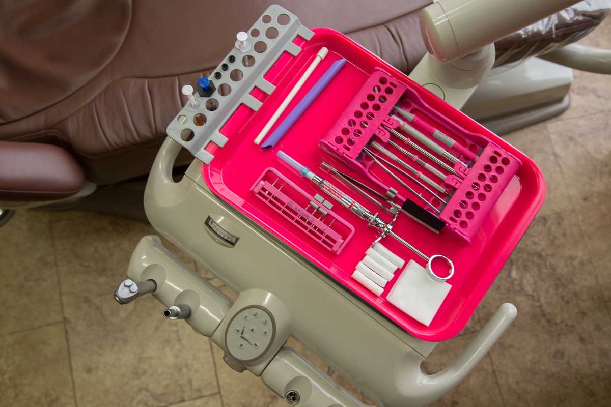 Zirc Flat Set-Up Tray - American Dental Accessories, Inc.
